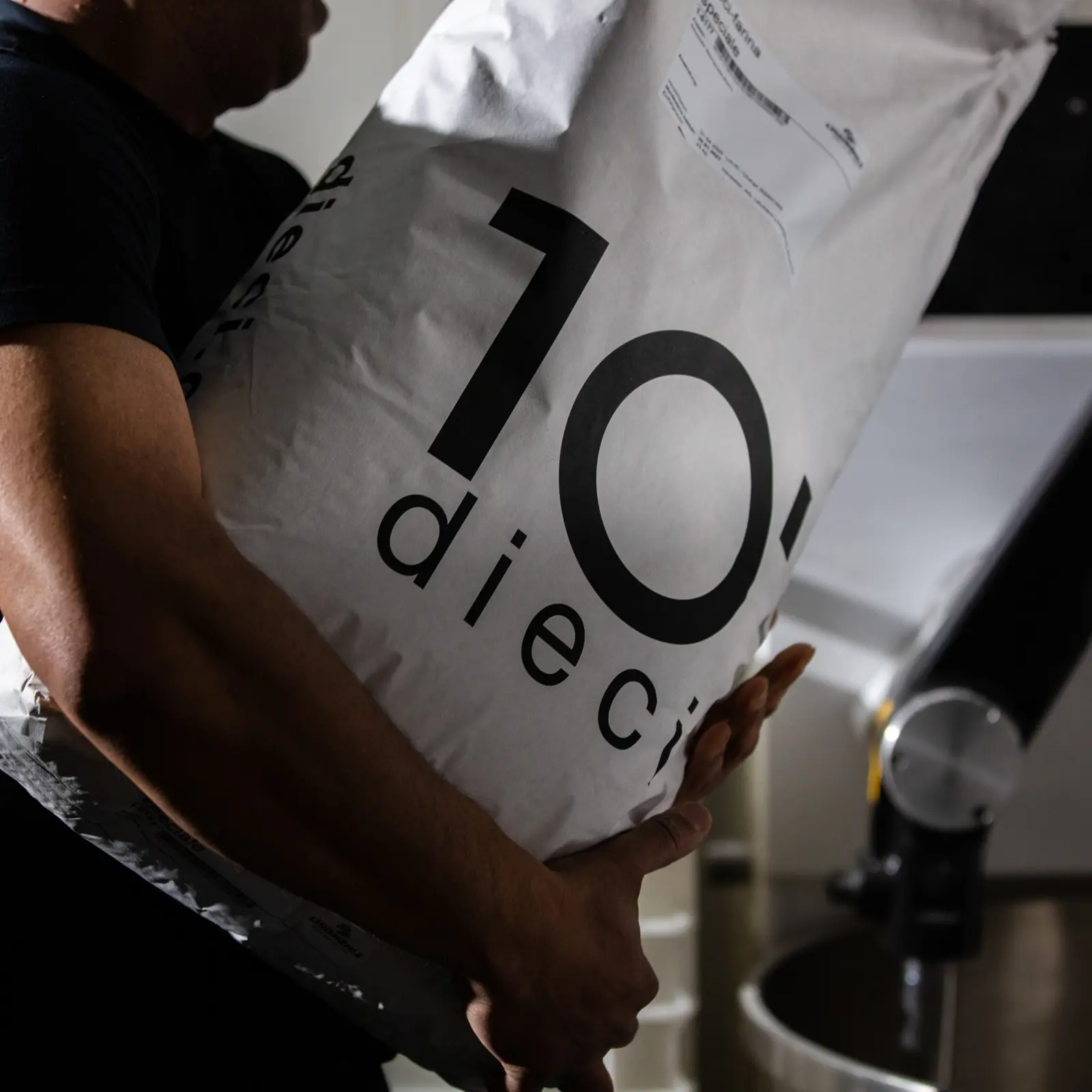 Dieci | Swiss Distribution